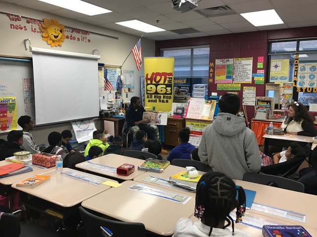 J1 & Keisha Nicole Visit Deer Run Elementary School! [PHOTOS] - Hot 100.9